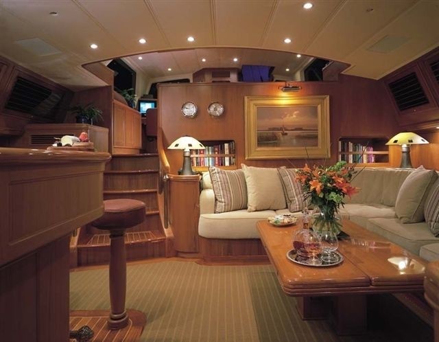 Yacht AVALON, Southern Pacific Boatyard | CHARTERWORLD Luxury ...
